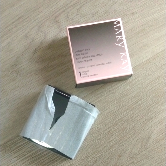 Mary Kay | Makeup | New Mary Kay Mini Compact | Poshmark